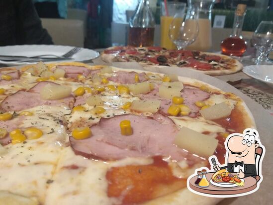 Menu at Pizza Club, Ratne