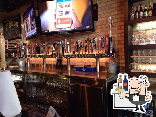 Menu at JL Beers pub & bar, Moorhead