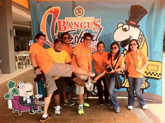 Chic-Boy restaurant, Dagupan, 28VM+JV7