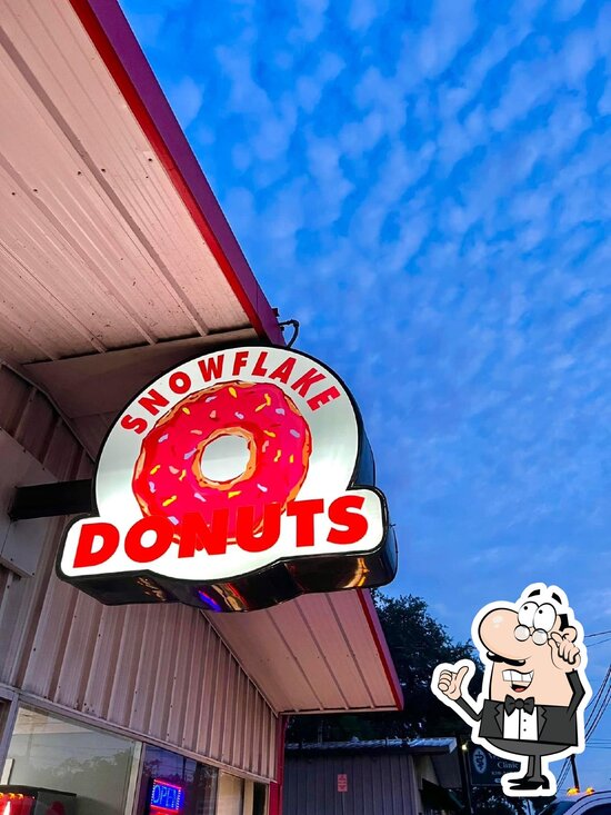 Snowflake Donuts, Boerne - Restaurant menu, prices and reviews