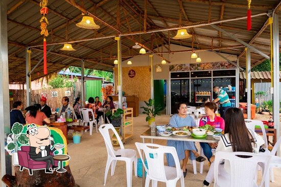 Mum Moo Han Restaurant, The Old One, Big Fish & Little Pigs, Bung Khla ...