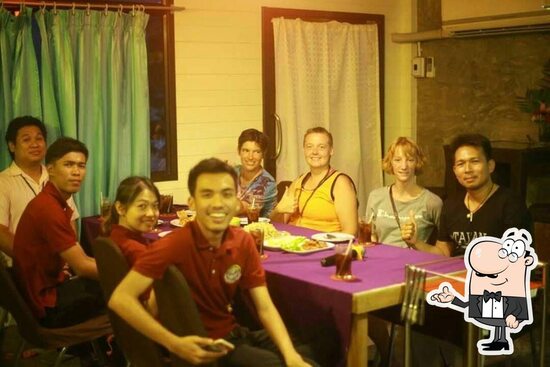 Lin's Kitchen - ร้านครัวหลิน restaurant, Phra Nakhon Si Ayutthaya ...