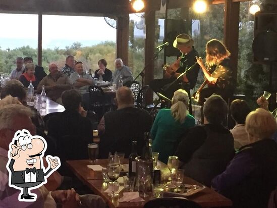 Marion Bay Tavern, 5 Stenhouse Bay Rd in Marion Bay - Restaurant reviews