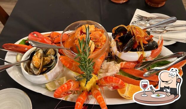 the flames castle, 2120 Dundas St E in Mississauga - Restaurant reviews