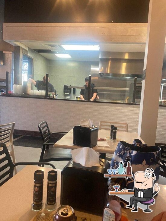 Meshugana Deli, 4001 Clark Rd in Sarasota - Restaurant reviews