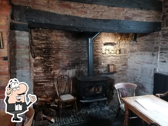 Menu at Old Farmhouse Nailsea pub & bar, Nailsea, Trendlewood Way