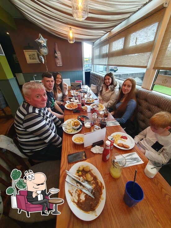 Hartys at the Fourways, Airdrie - Restaurant menu, prices and reviews