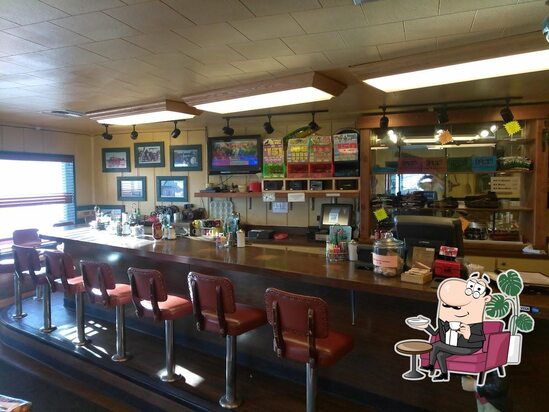 Rusty Tractor Restaurant, Elma - Restaurant menu, prices and reviews
