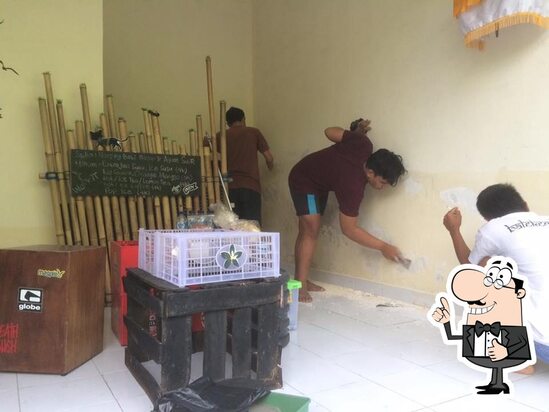 Carta de Warkit - Waroeng Kita nasjing babi kecap, Werdi Bhuwana