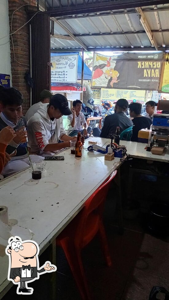 Ayam geprek 17, East Jakarta - Restaurant menu, prices and reviews
