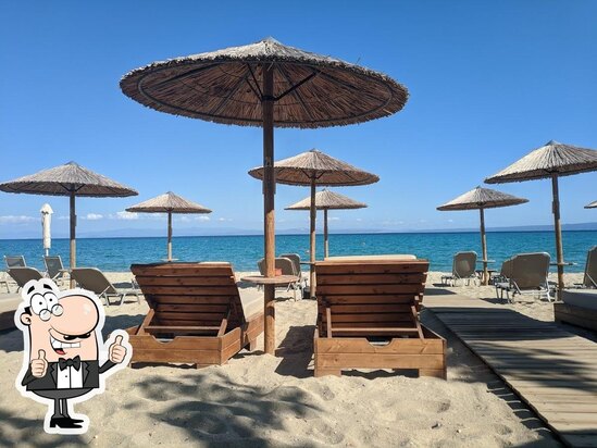 Los Hermanos Beach Bar, Pefkochori - Restaurant menu and reviews