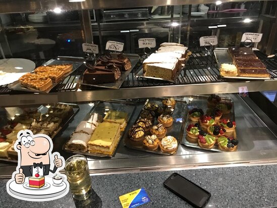 Canberra Southern Cross Club Woden in Phillip - Restaurant menu and reviews