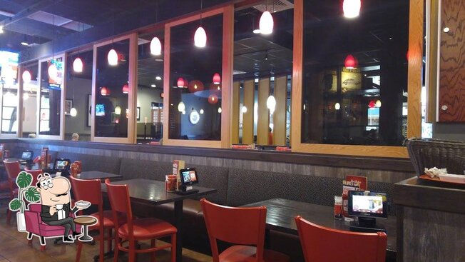 Red Robin Gourmet Burgers and Brews, Escondido - Restaurant menu ...