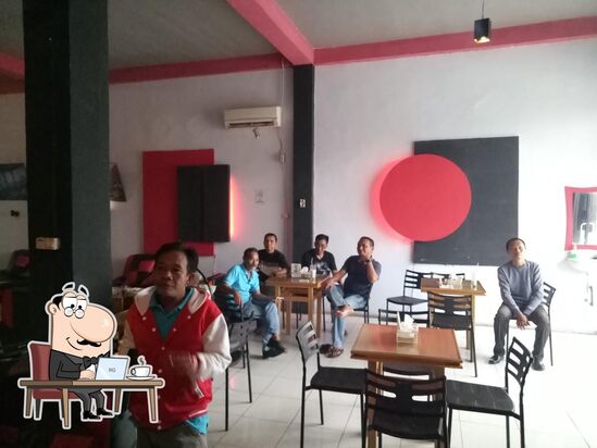 Red Circle, Cafe & Karaoke Family, Buntok Kota - Menú del restaurante ...