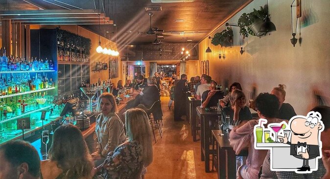Cedar & Pine Bar in Wynnum - Restaurant menu and reviews
