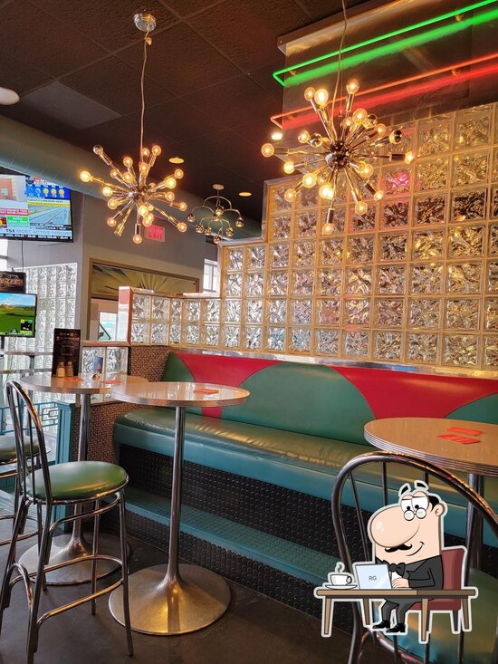 Melanie Pringles Restaurant in Whitby - Canadian restaurant menu and ...