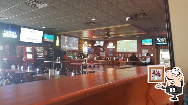 Eli's Sports Bar & Grill, 4895 Princeton Rd in Hamilton - Restaurant ...