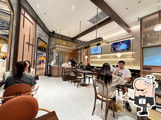 Napha Emsphere, Bangkok - Restaurant menu, prices and reviews