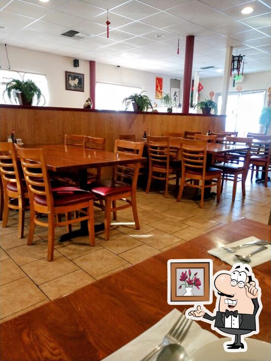 Lucky Chinese Restaurant in Red Bluff - Restaurant menu and reviews