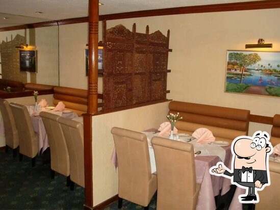 Raj Garden, 78 Haldens in Welwyn Garden City - Restaurant menu and reviews