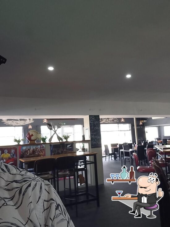 Pineacres Restaurant & Bar, Kaiapoi - Restaurant menu, prices and reviews