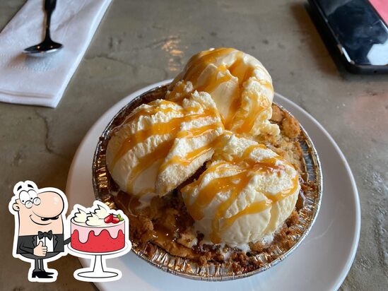 The Mad Apple Burger & Billiard Co. in Appleton - Restaurant menu and ...