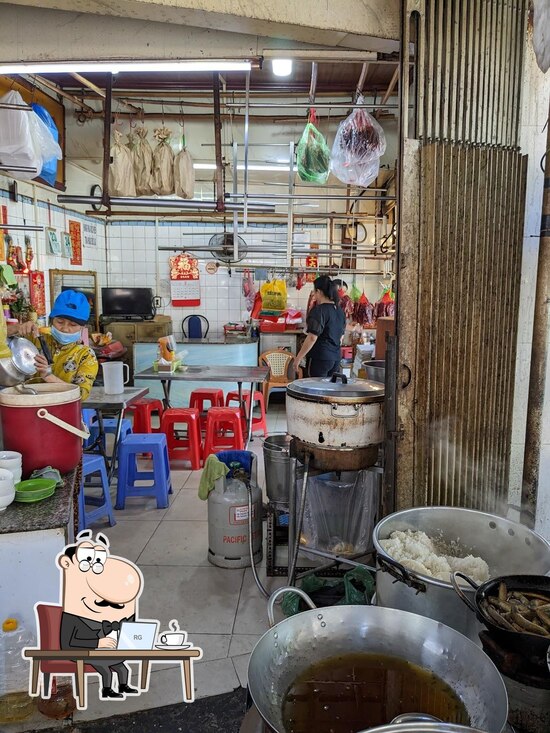 Lý Hòa Trân Lạp Vị Gia 李和珍臘味家, Ho Chi Minh City - Restaurant menu ...