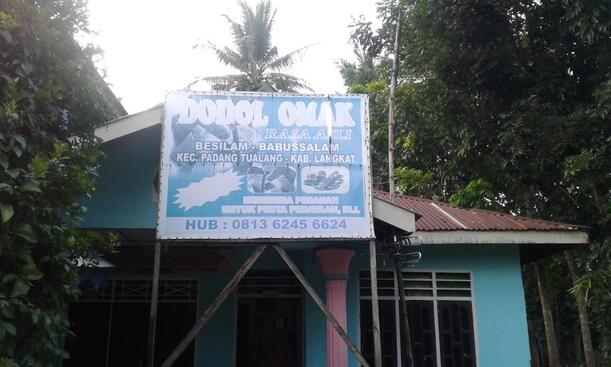 Menu at Dodol Pulut Omak restaurant, Indonesia