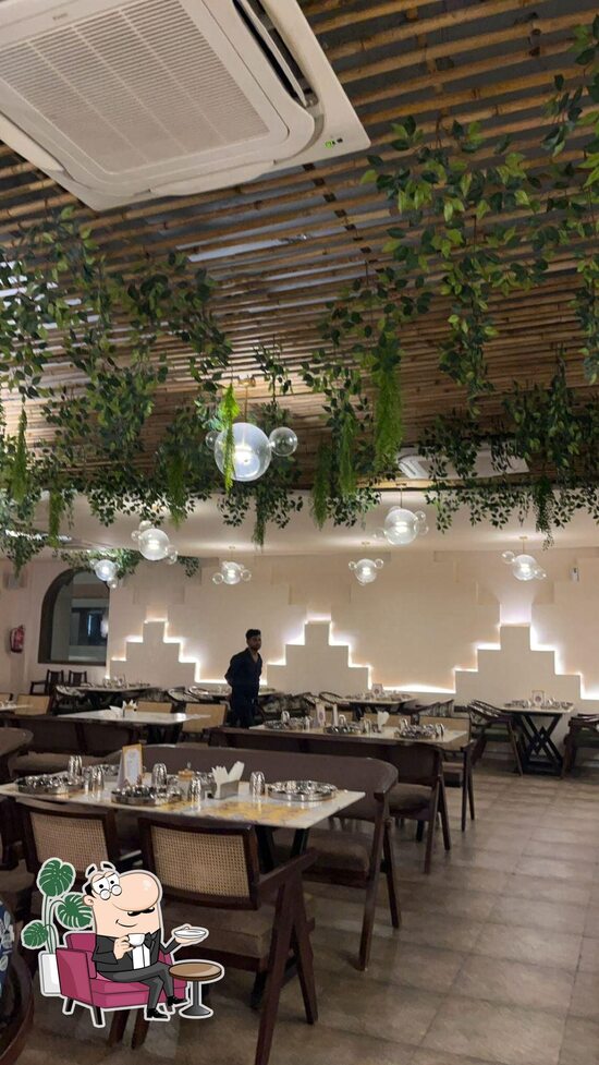 Le Farsan Restaurant - Thali, Cafe, Rooftop & Banquets, Jaipur ...