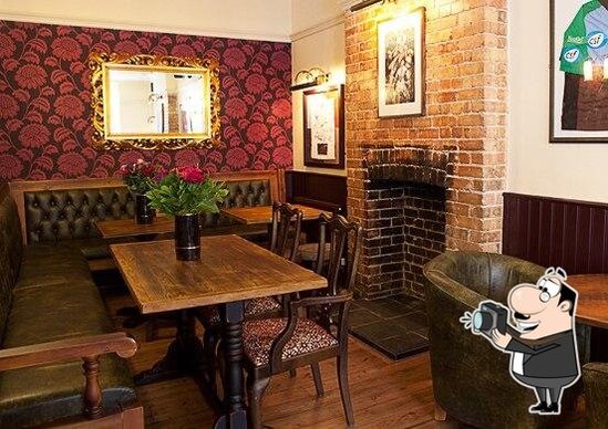 The Three Kings, 42 Heath Rd in Twickenham - Restaurant menu and reviews
