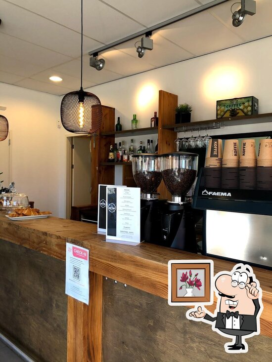 Meet Point Coffee Bar, Almere - Restaurant reviews