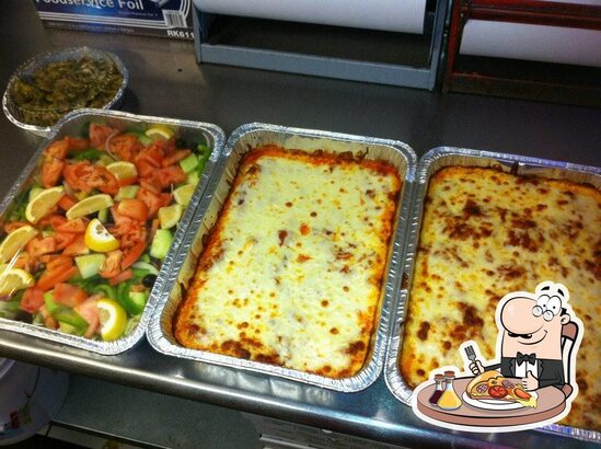Paramount Pizza Slices in Holyoke - Restaurant menu and reviews