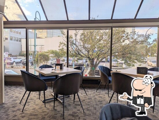 Minnoz Restaurant & Lounge, Nanaimo - Restaurant menu, prices and reviews