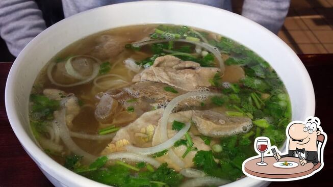 Pho Cali, 4756 S 27th St in Milwaukee - Restaurant menu and reviews