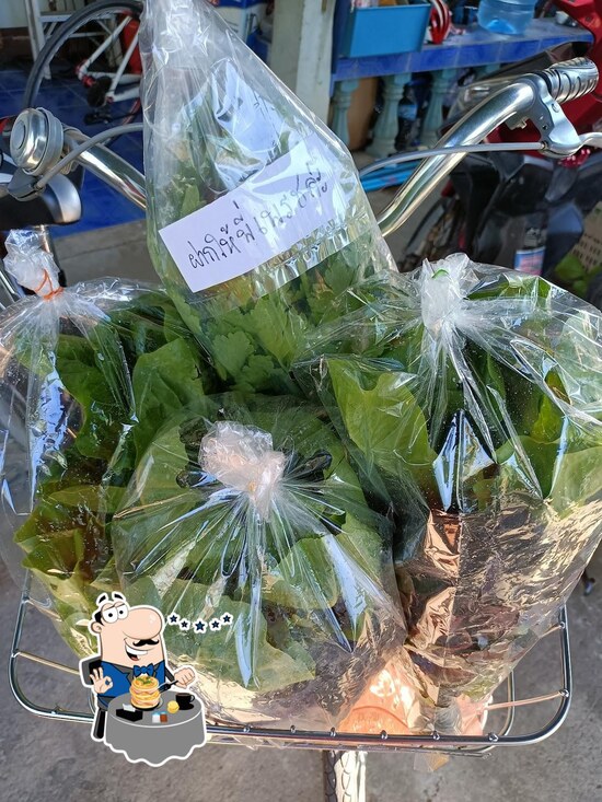 Menu at บ้านนอกฟาร์ม-Homespun Farm restaurant, Choeng Doi