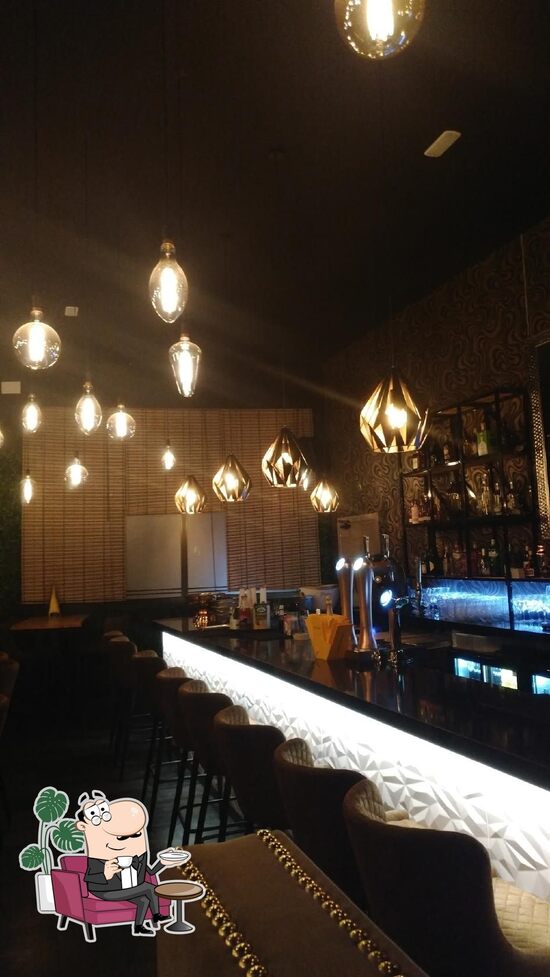 The Lounge Cocktail bar, El Raso - Restaurant menu, prices and reviews