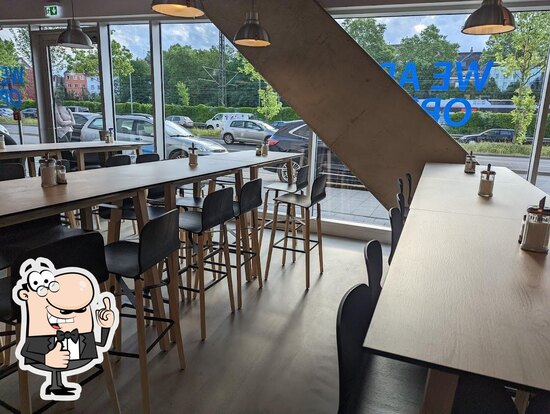 Menu at H2 Hub restaurant, Düsseldorf