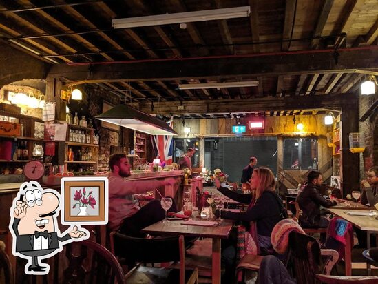 The Little Bird Gin Bar at Maltby Street Market, London - Restaurant ...
