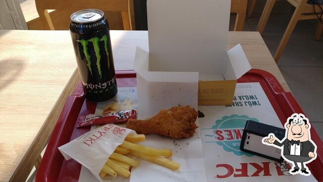 KFC Warszawa Galaxy, Warsaw, Ratusz Arsenał - Restaurant menu, prices ...