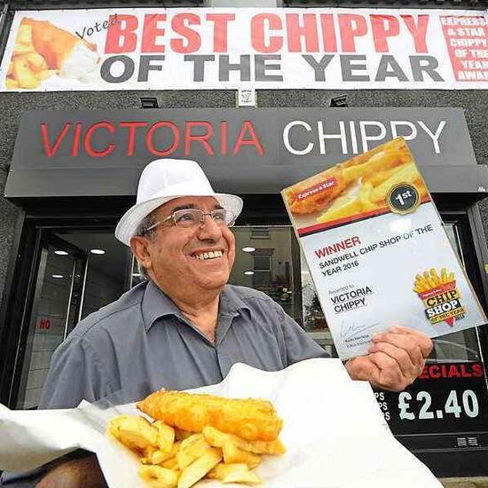 Menu at Victoria Chippy fast food, Tipton