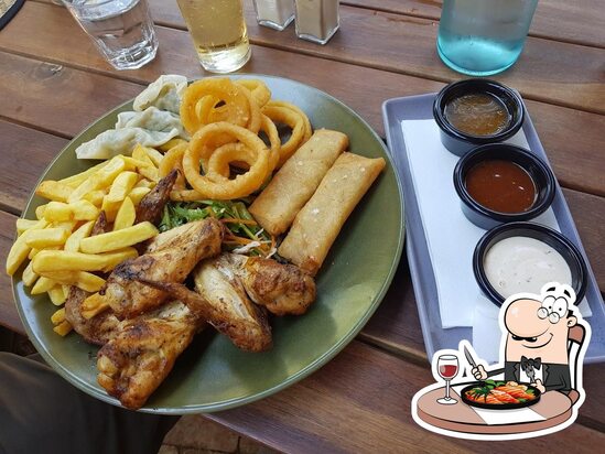 Henry's Bridge Hotel Echuca, Echuca - Restaurant menu, prices and reviews