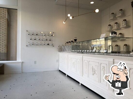 Alchemy Macarons in Rogers - Restaurant menu and reviews