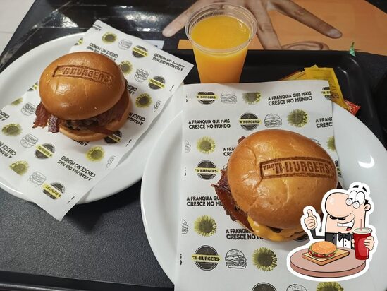 Menu at The B-Burgers restaurant, Maragogi