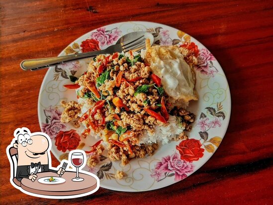 Menu at ร้านลาภสมบูรณ์&ครัวกินอิ่ม restaurant, Nong Kom Ko