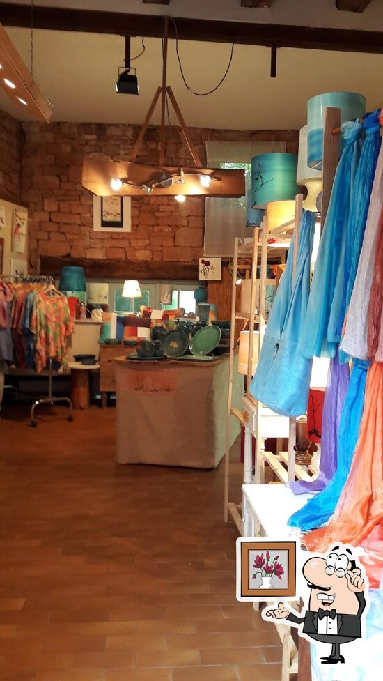 Les Pierres Rouges, Collonges-la-Rouge - Menu du restaurant, prix et avis