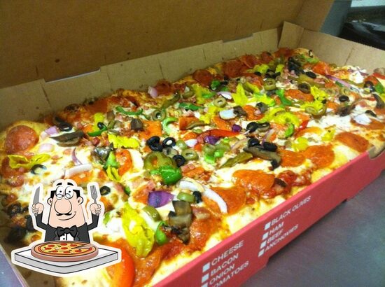 Fox's Pizza Den, 407 E South Main St in Waxhaw - Restaurant menu and ...