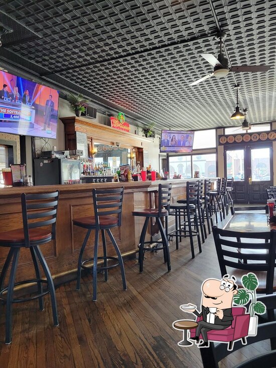 Broadway Bar & Grill, Highland - Restaurant menu, prices and reviews