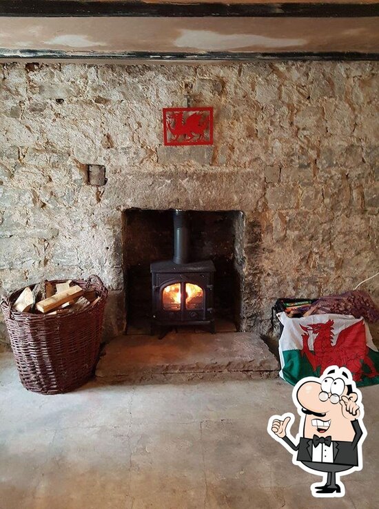 Twyn Y Ffrwd Inn, Pontypool - Restaurant menu, prices and reviews