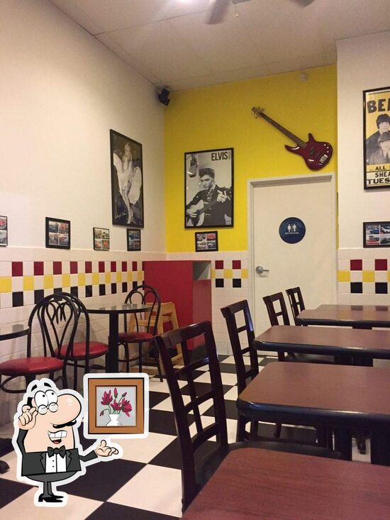 Rock n Roll Burger, Simi Valley - Restaurant menu, prices and reviews