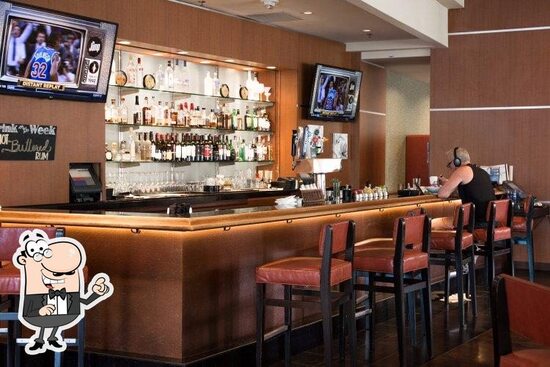 Q Martini Bar in Los Angeles - Restaurant reviews